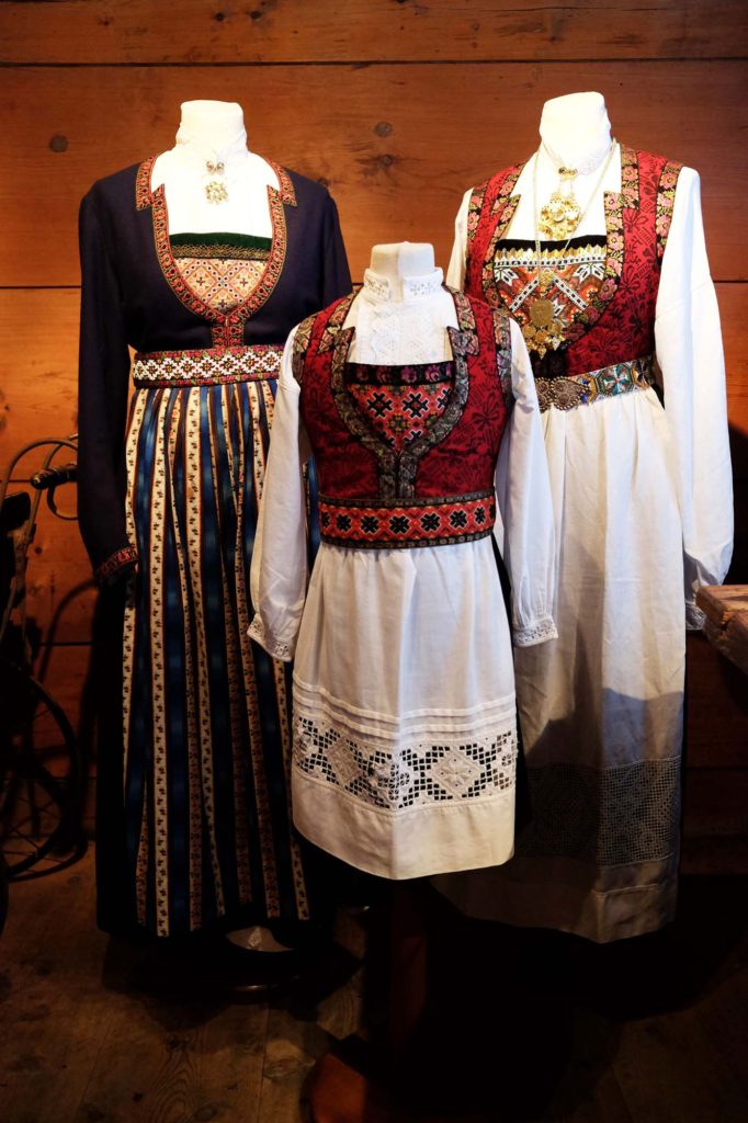 3．ハーダンガー民族博物館 Hardanger Folk Museum - SandPstudio